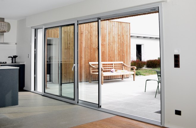 Baie coulissante en aluminium sur-mesure